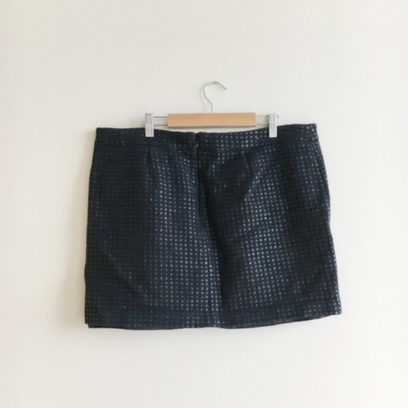 GAP | Skirts | Gap Square Pattern Black Mini Skirt | Poshmark
